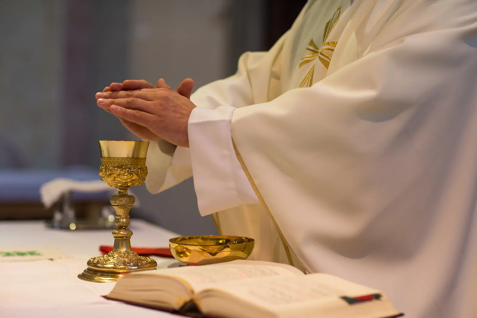 Why Do Catholics Call Priests “Father”? - Know Your Faith
